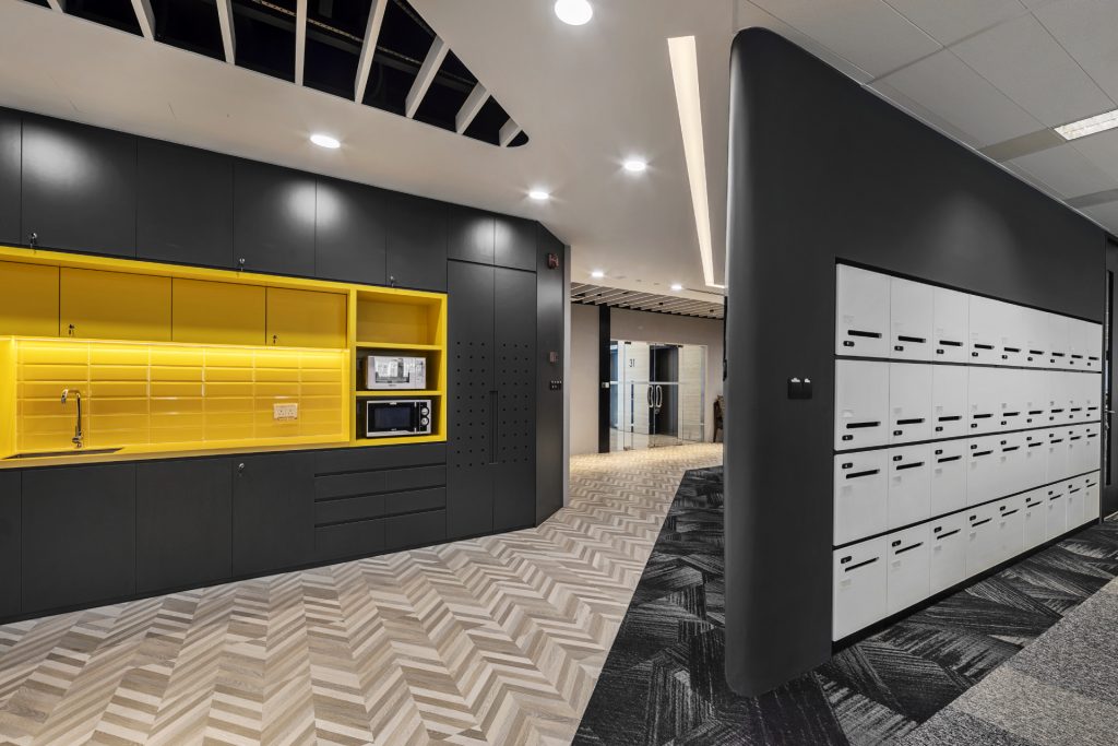 Ernst & Young - AI Associates