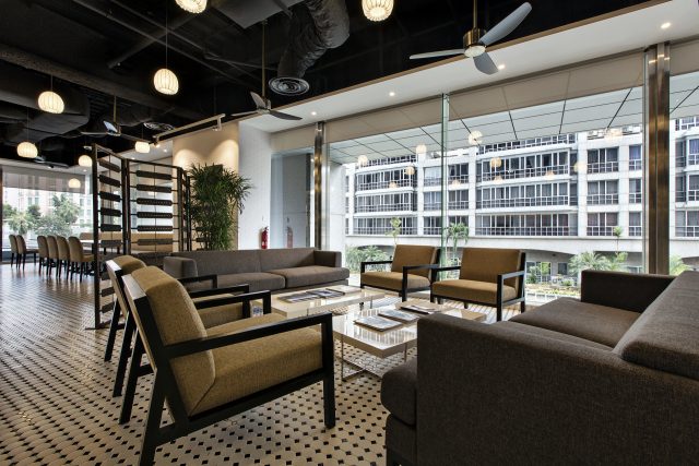 Estee Lauder - AI Associates