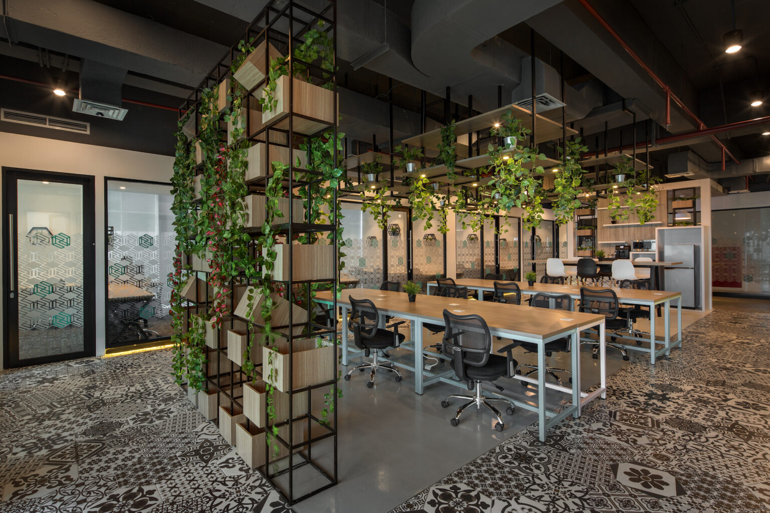 Cohive - AI Associates