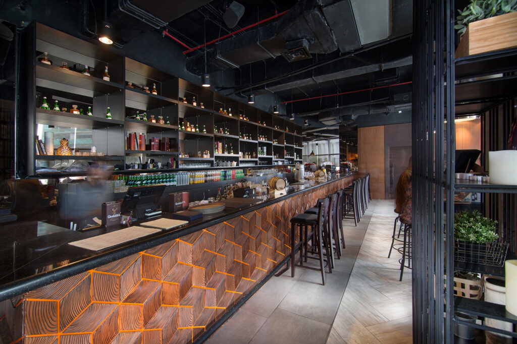 Flow Restaurant - AI Associates