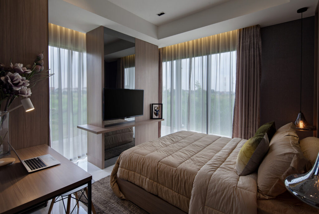 Trivo Show Unit - AI Associates